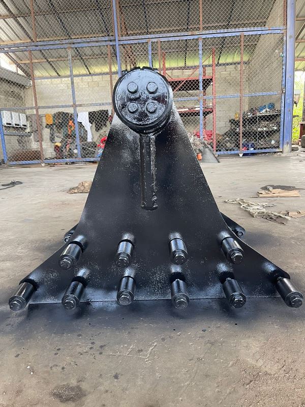 Griega Diferencial Mack 52 mil Libras - Salcedo Tavárez Business Group